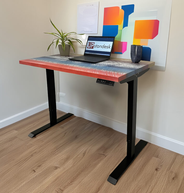 U3 Rustic Pine Rainbow Solid Wood Standing Desk