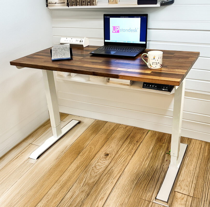 Solid Oak Wood Electric Standing Desk - UPstandesk
